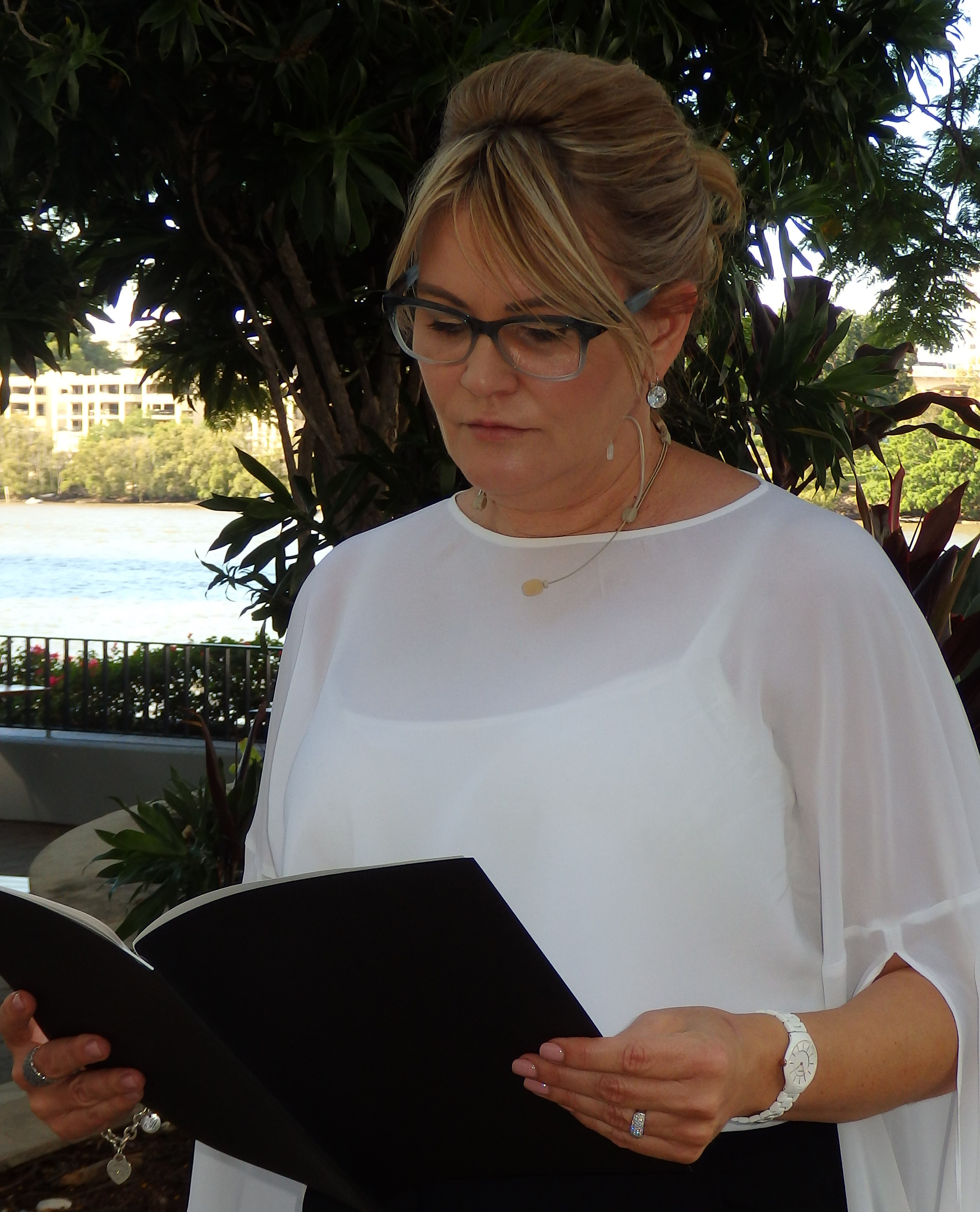 Venue weddings and other services - Alison Pringle